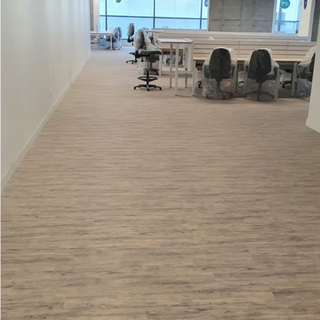 Piso LVT Decotile China Oak » Ubiqgroup